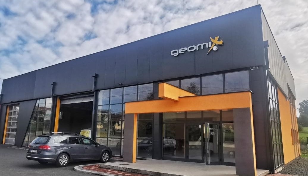 Inovacije i širenje usluga u Geomix Tuzla, od letaka do brendiranja ...