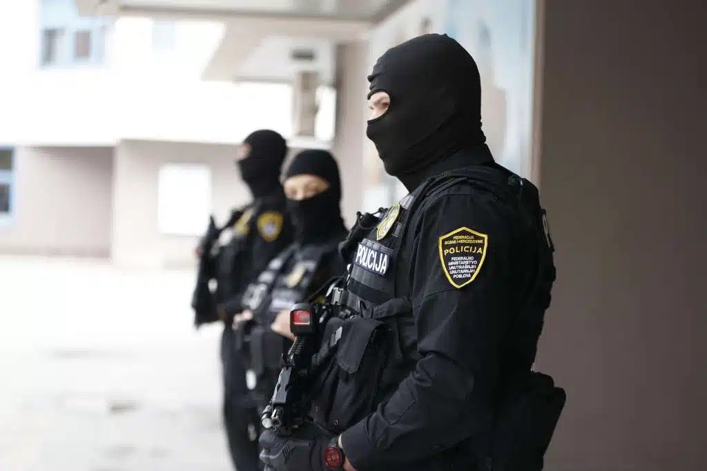 FUP provodi veliku akciju na području Tuzlanskog kantona, uhapšene ...
